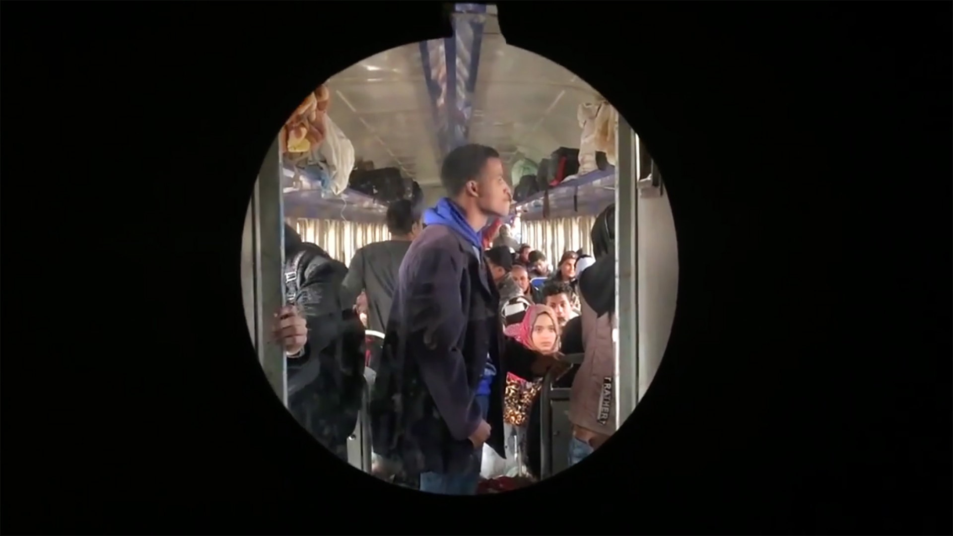 Egyptian mojo winner joins crushed commuters on Cairo train | Thomson Foundation