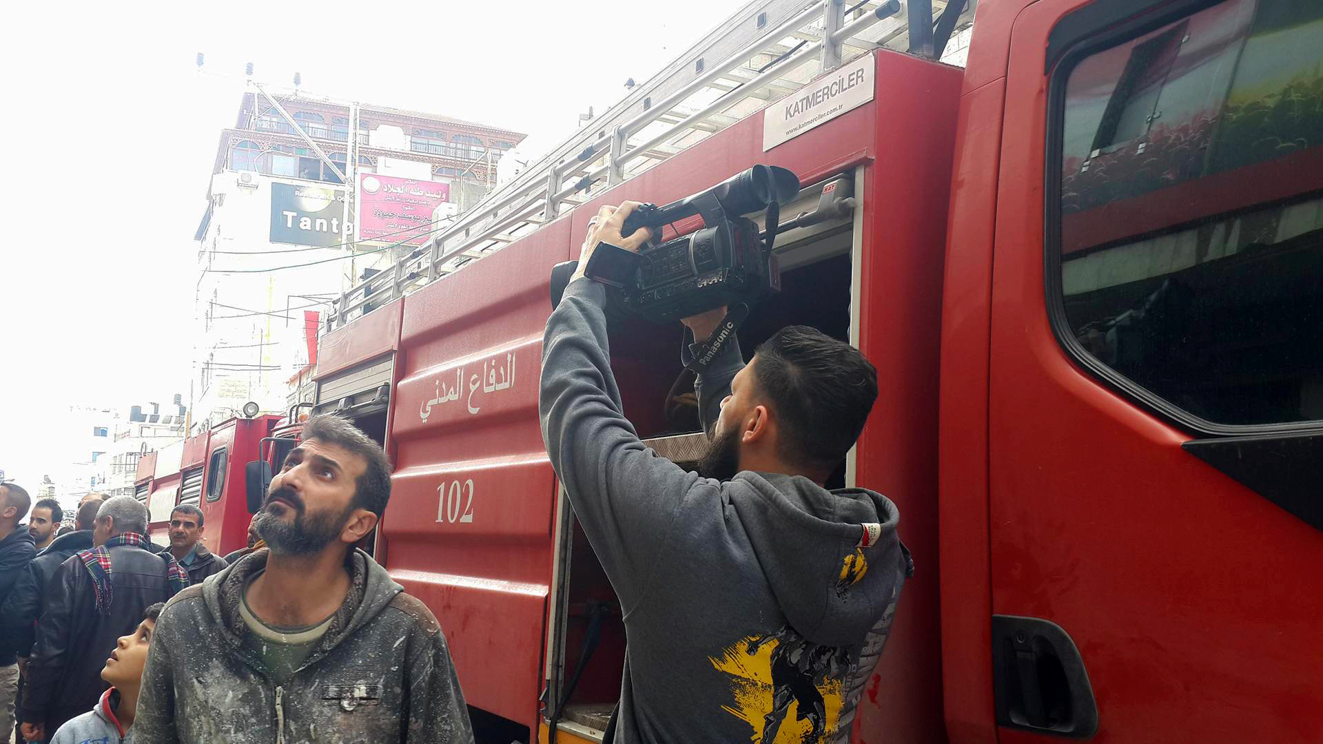 Guidebook to help journalists covering terrorism and conflicts ...