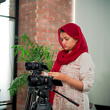 Aisha Farrukh: Finalist Young Journalist of the Year 2024 | Thomson ...